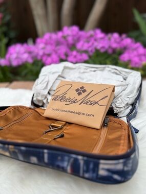 Patricia Nash | Bags | Nwt Patricia Nash Ilaria Harbor Nights Hanging ...